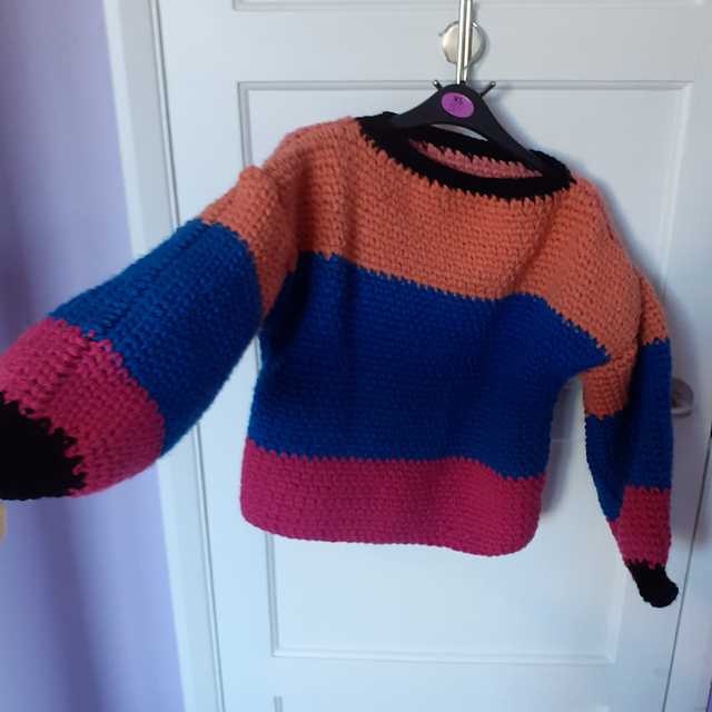 Ravelry: Three colour chunky sweater pattern by Grey Mein