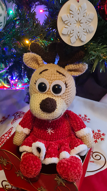 Ravelry: Lizzy the reindeer pattern by Elena Alexandru