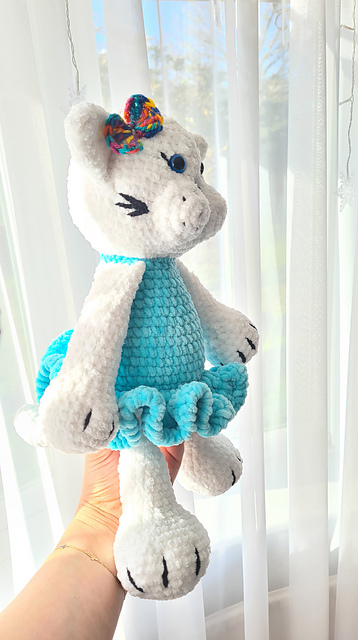 Ravelry: Kitty pattern by Elena Alexandru