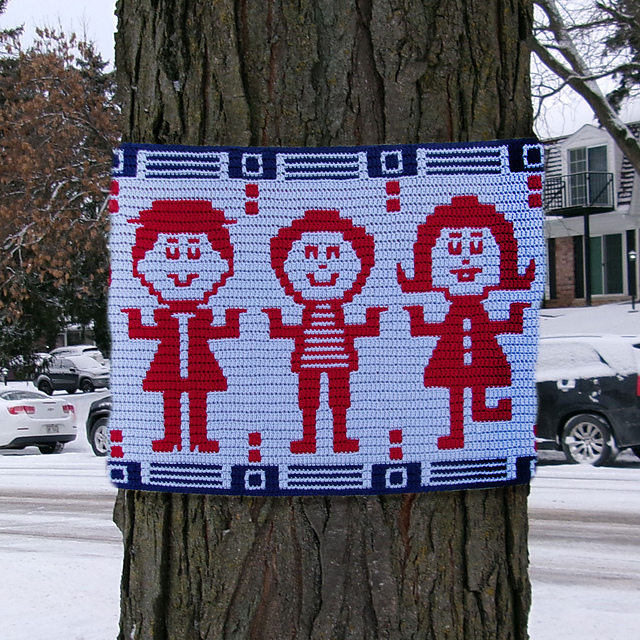 Ravelry: Mosaic Ring Around the Tree pattern by Elizabeth Ragsdale
