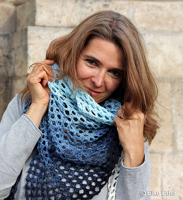 Ravelry: Triangular Scarf "Aquamarine" pattern by Elke Eder Design
