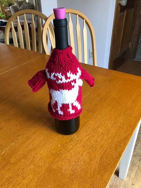 Ravelry: Wine Bottle Sweater - Moose pattern by Ellen Fishel