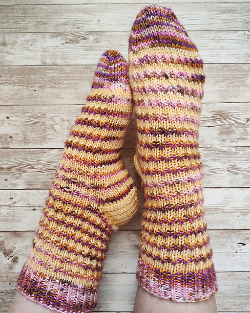 Ravelry: That's So Twisted pattern by Jennifer Beaulieu