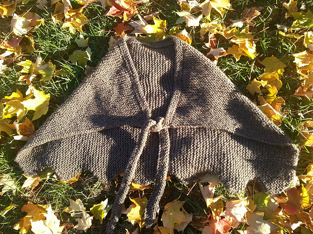 Ravelry: Tied Scalloped Edge Shawl pattern by Dragon Wing Arts