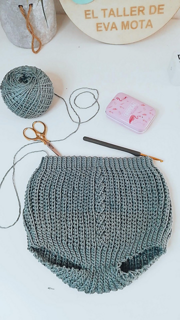 Ravelry: Cubre pañal Caramelo pattern by Eva Mota