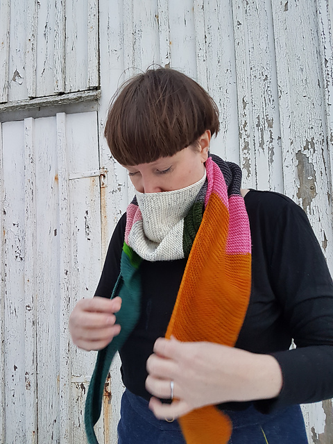 Ravelry: Python Shawl pattern by Emilia Jensen