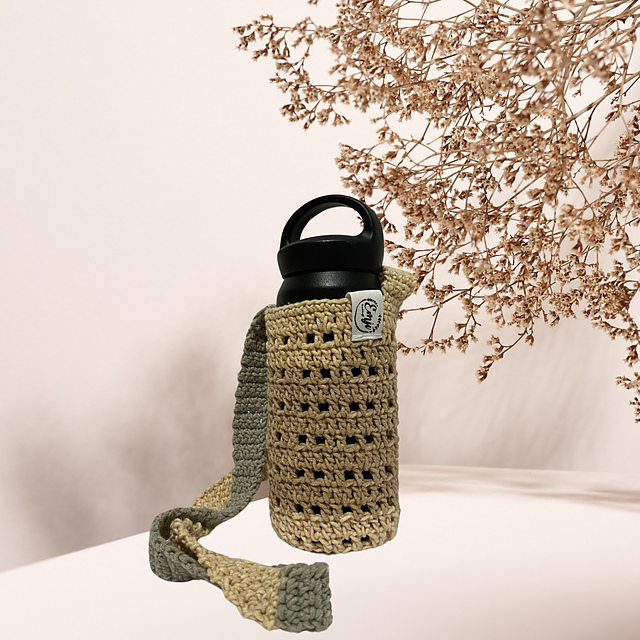 Ravelry: Easy Water Bottle/Tumbler Holder pattern by Emji Handcraft