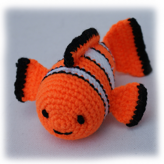Ravelry: Clown Fish Stuffed Toy pattern by Emma Moss