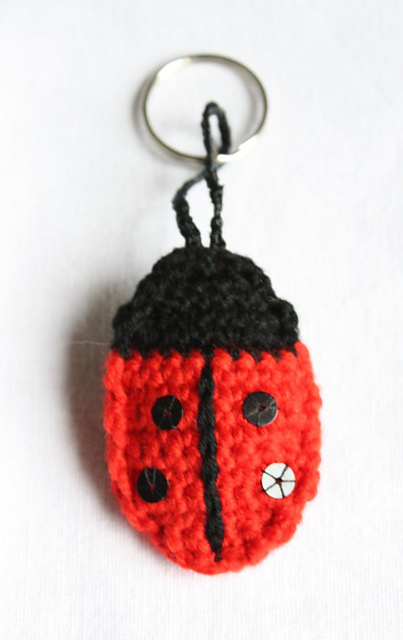 Ravelry: Ladybird Keyring pattern by Emma Varnam