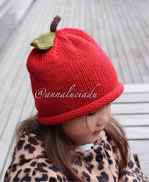 Ravelry: Apple Hat pattern by Emma Du