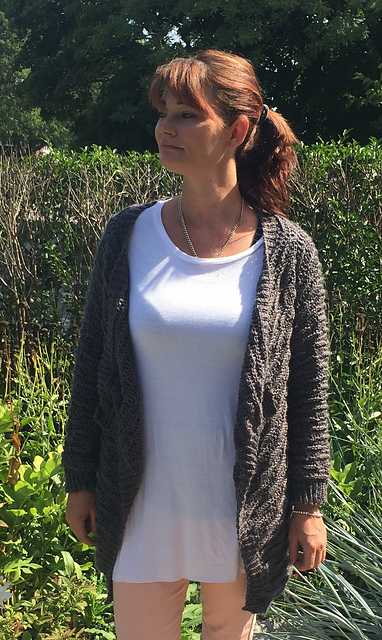 Ravelry: Riley Cardigan pattern by Tammy Larabie