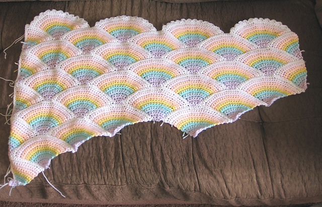 Ravelry: Enfys' Rainbow Baby Afghan