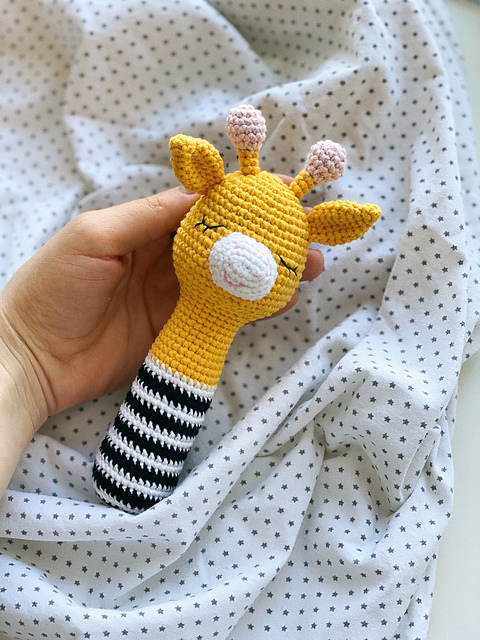 Ravelry: Rattle toy Giraffe pattern by Mariana Cambur