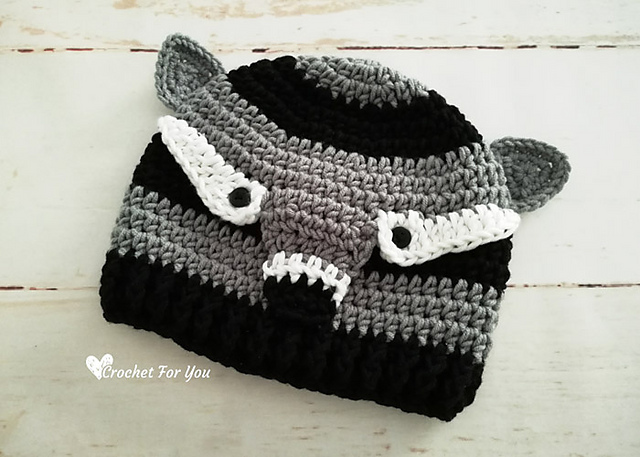 Ravelry: Woodland Raccoon Hat pattern by Erangi Udeshika