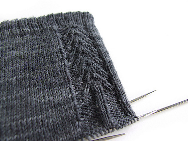 Ravelry: Pine Tree Cable Motif Knitting Chart pattern by Mimi Codd