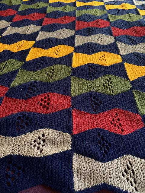 Ravelry: Easy Crochet Tessellated Fish Afghan pattern by Leslie Reinhardt