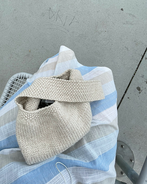 Ravelry: My Essentials Bag pattern by Nadia Ingeborg