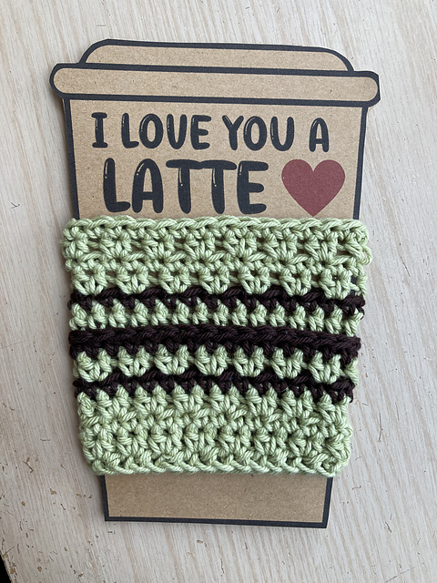 Ravelry: Astoria cup cozy pattern by Erika Loftin