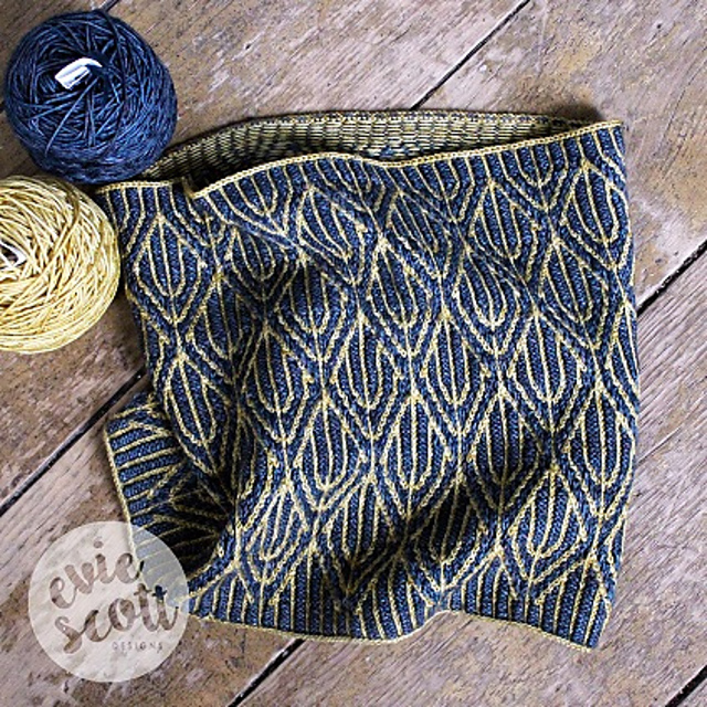 Ravelry: CORONA pattern by Evie Scott