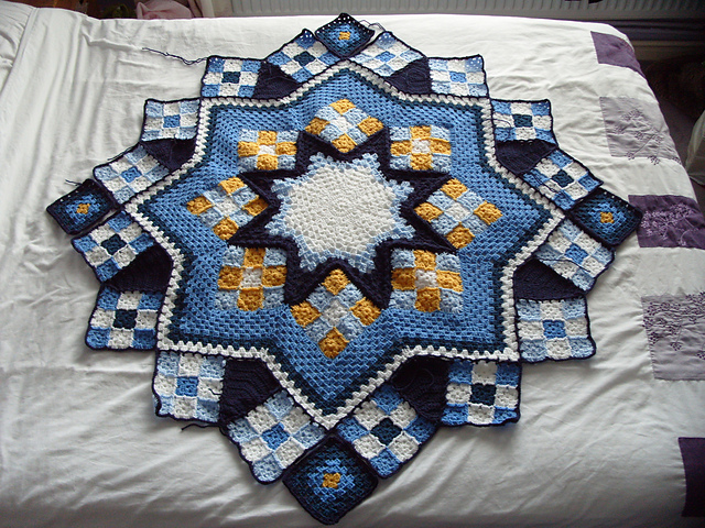 Ravelry: EviesMummy's Blue star afghan