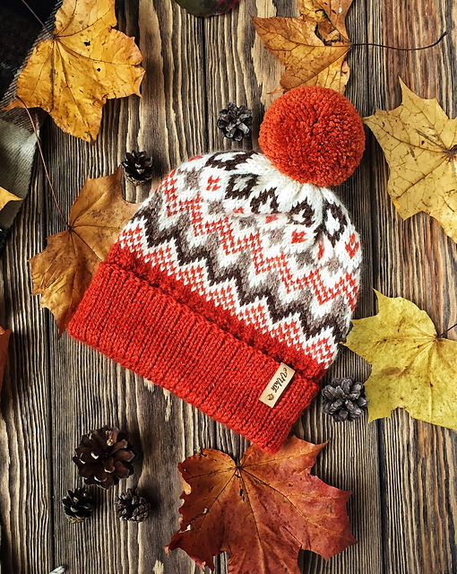 Ravelry: Red October Hat pattern by EVVASH