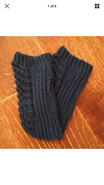Ravelry: Cortez Handwarmers pattern by Tracey Whitehead