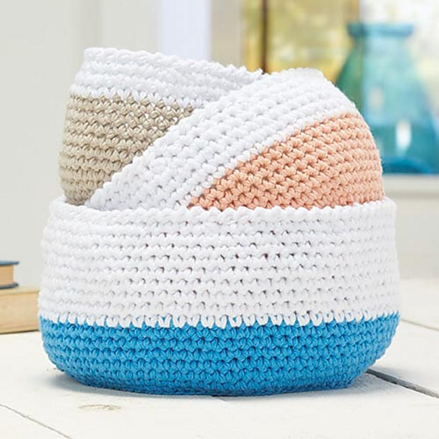 Ravelry: Nesting Fruit Bowls pattern by Willow Yarns Design Team