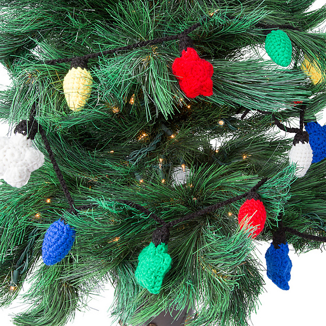 Ravelry: Holiday String Light Garland pattern by Fair Isle Yarn