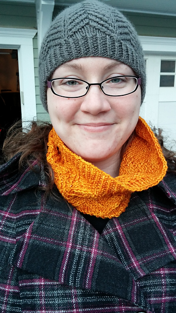Ravelry: Evanlyn Cowl pattern by Kaitlyn Yeager