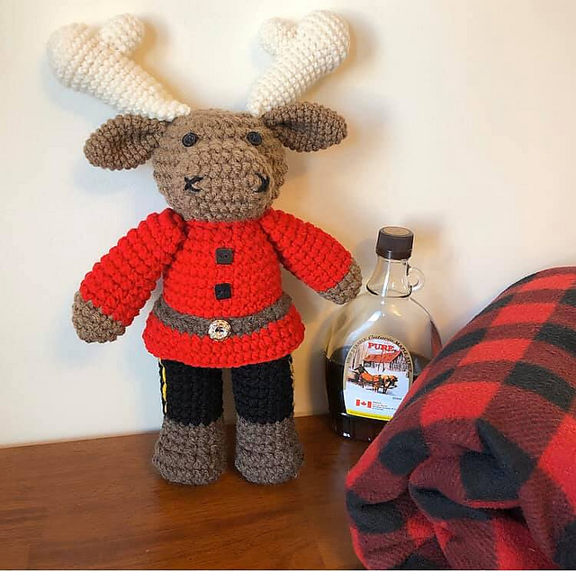 Ravelry: Moose Mountie pattern by Trish Hoskin