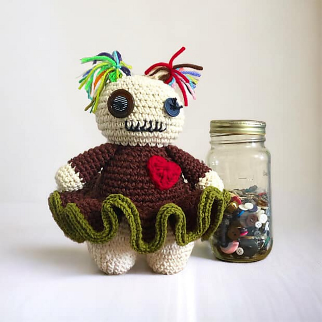 Ravelry: Voodoo Dolly with Bum pattern by Trish Hoskin
