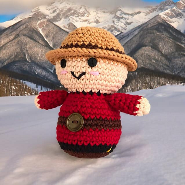 Ravelry: RCMP Mountie pattern by Trish Hoskin