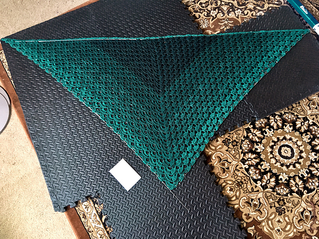 Ravelry: FauxLeo's Mome Rath Shawl