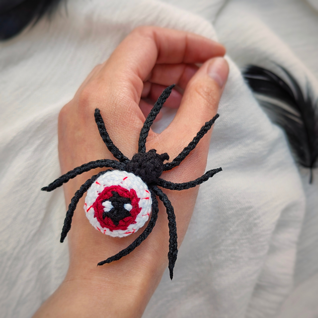 Ravelry: Eye spider pattern by Svitlana Hurova