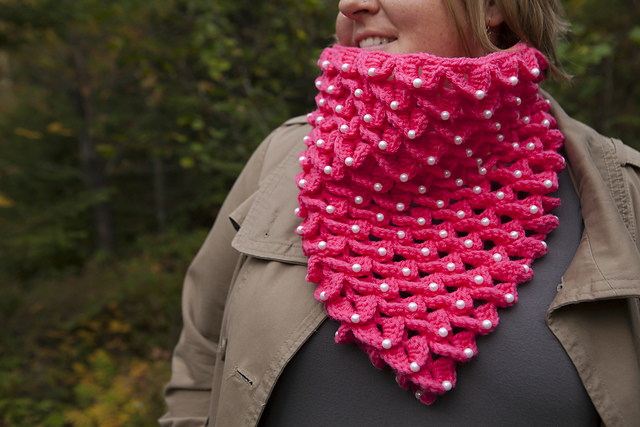 Ravelry: Mermaid Bandana Cowl pattern by Ashley Fehr
