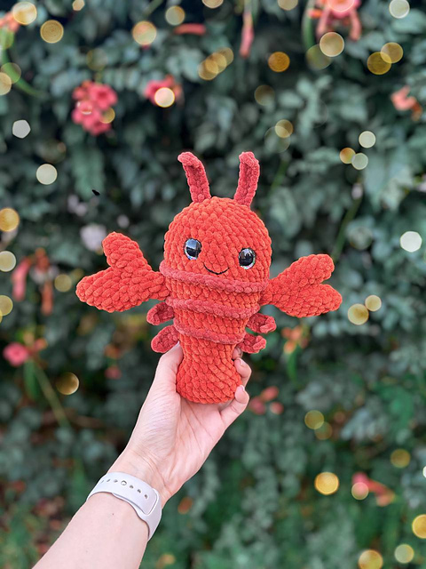Ravelry: Lobster Louis pattern by Yelyzaveta Ahruts