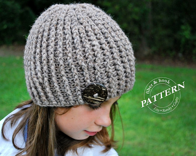 Ravelry: Ribbed Beanie pattern by Sarah Rowley