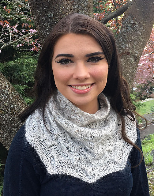 Ravelry: Shimmering Seas Cowl II pattern by Fran Jepperson