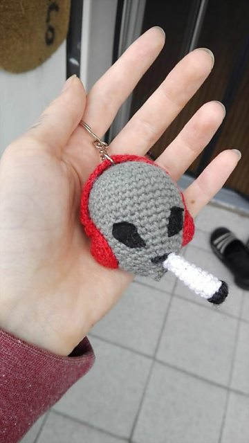 Ravelry: Alien head amigurumi pattern by Aileen Winter