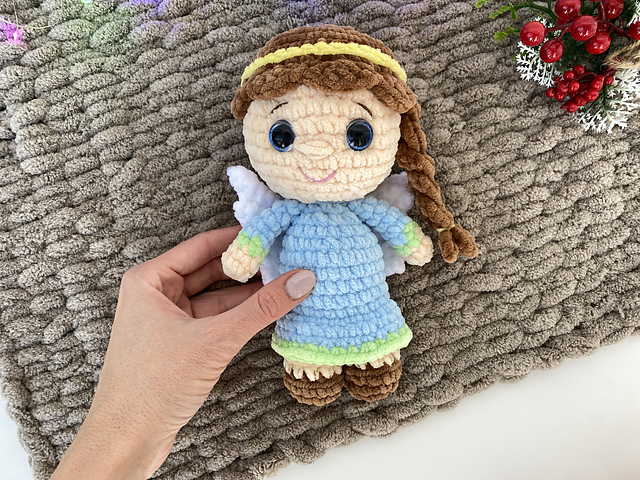 Ravelry: Angel Christmas pattern by Julia Kor