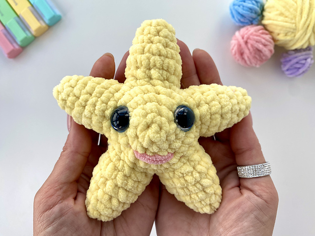 Ravelry: starfish sea animal plush pattern by Julia Kor