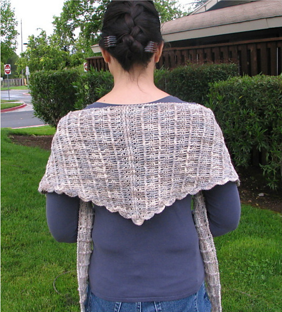 Ravelry: Kestrel Wings Shawl pattern by Maria Velasquez