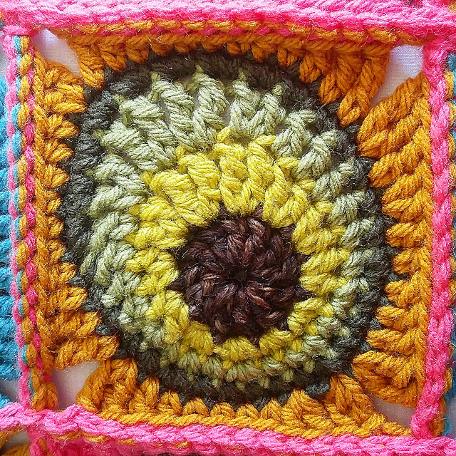 Ravelry: Avocado Granny Square pattern by Sprinkles on Top Nina