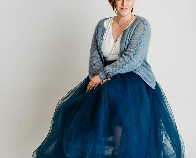 Ravelry: Fluffy Cable Cardigan pattern by Floetre