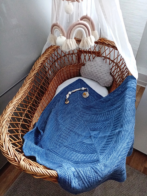 Ravelry: Glückskind pattern by knitcats Design