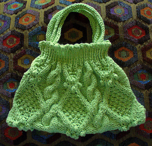 Ravelry: Dolly Bag pattern by Kathryn Duckitt