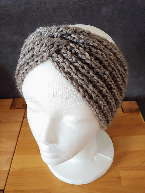 Ravelry: Flying-Needles' Stirnband "Bella"