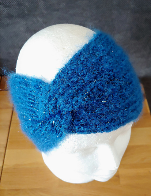 Ravelry: Flying-Needles' Stirnband "Cozy Blue"