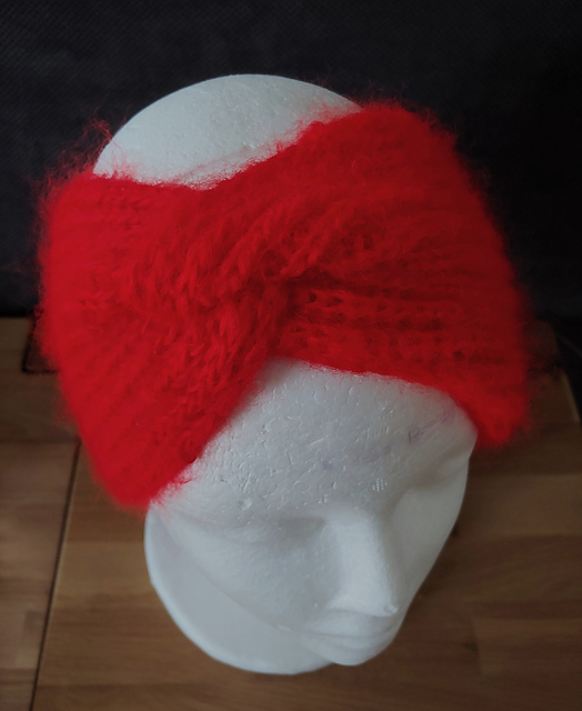 Ravelry: Flying-Needles' Headband "Red"