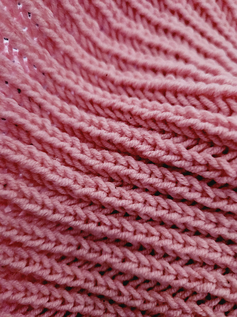 Ravelry: Flying-Needles' Pulli "Brioche"